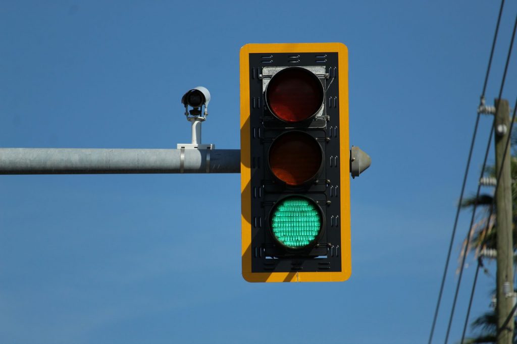 Cores do semáforo: quais são e qual a ordem correta?